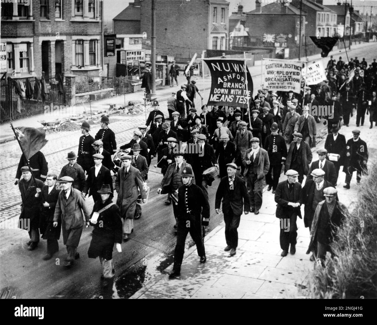 More than 2,000 marchers rally in London, England on Nov. 3, 1932 ...