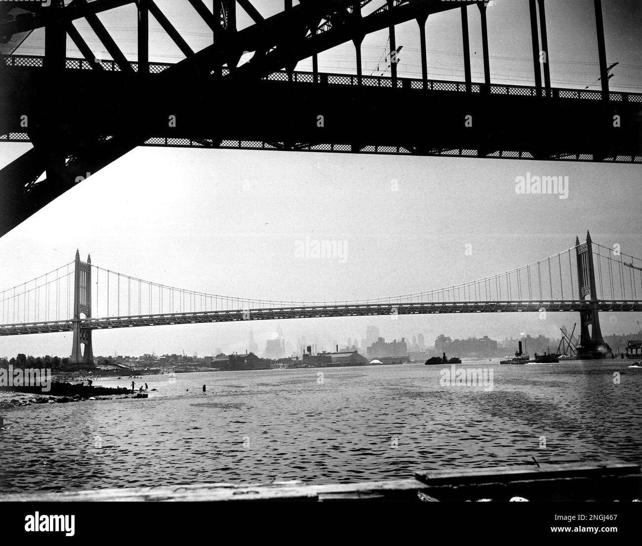 This is the view of Triborough Bridge from the perspective of the Hell ...