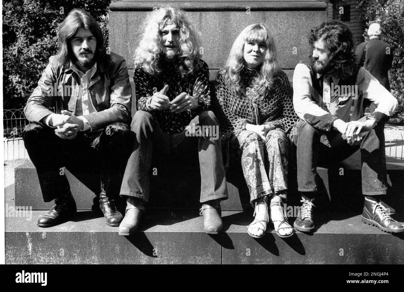 Members of the pop group Led Zeppelin and singer Sandy Denny, pose in ...