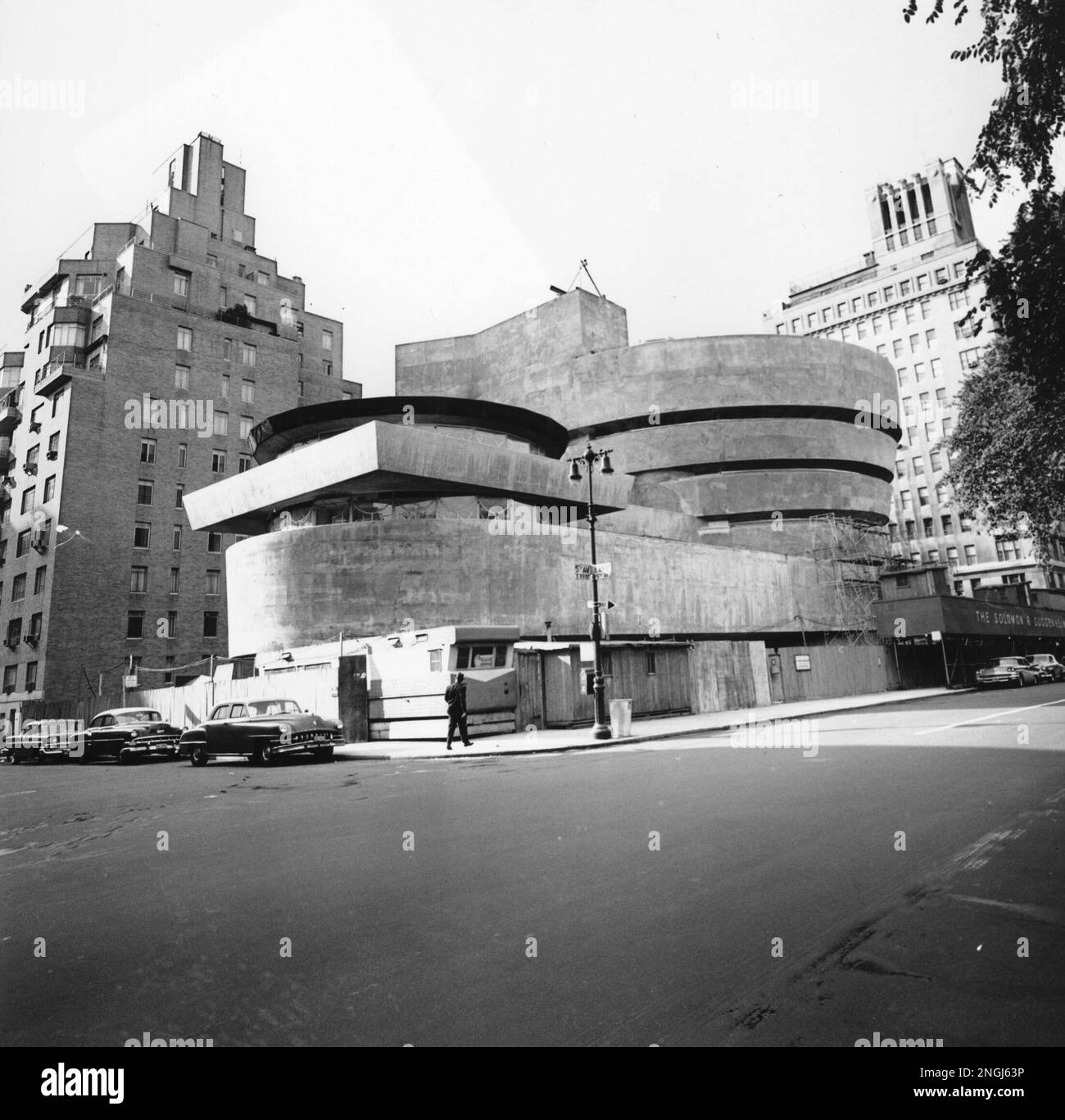 This photo shows the Solomon R. Guggenheim Museum, located on Fifth Avenue between 88th and 89th ...