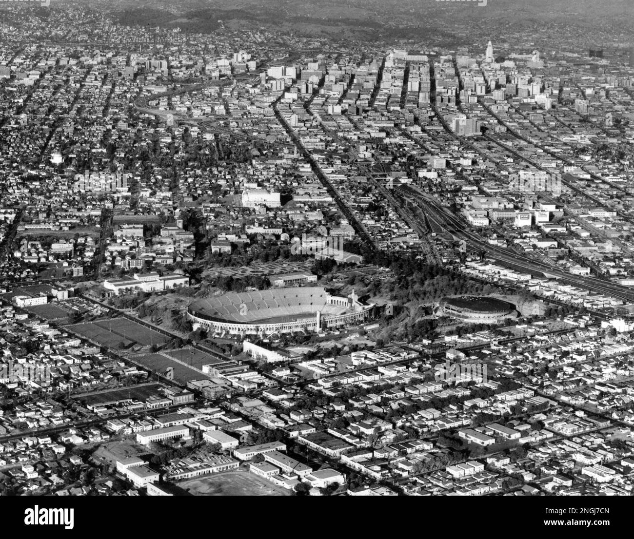 An arial view shows the Los Angeles Memorial Sports Arena (right ...