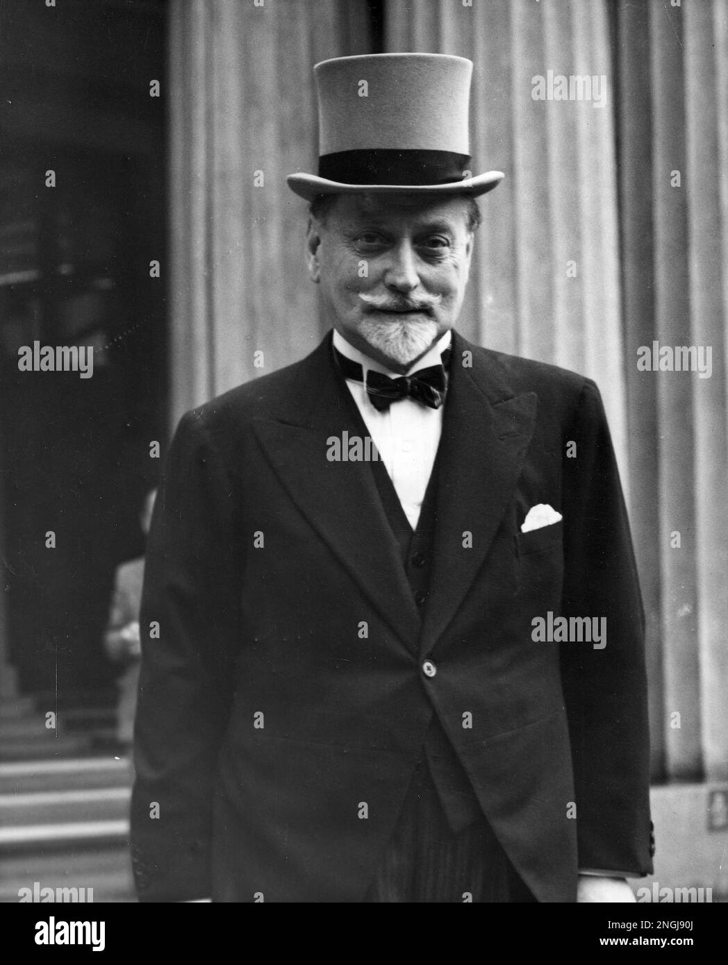 Novelist Compton Mackenzie is shown July 8, 1952, at Buckingham Palace ...