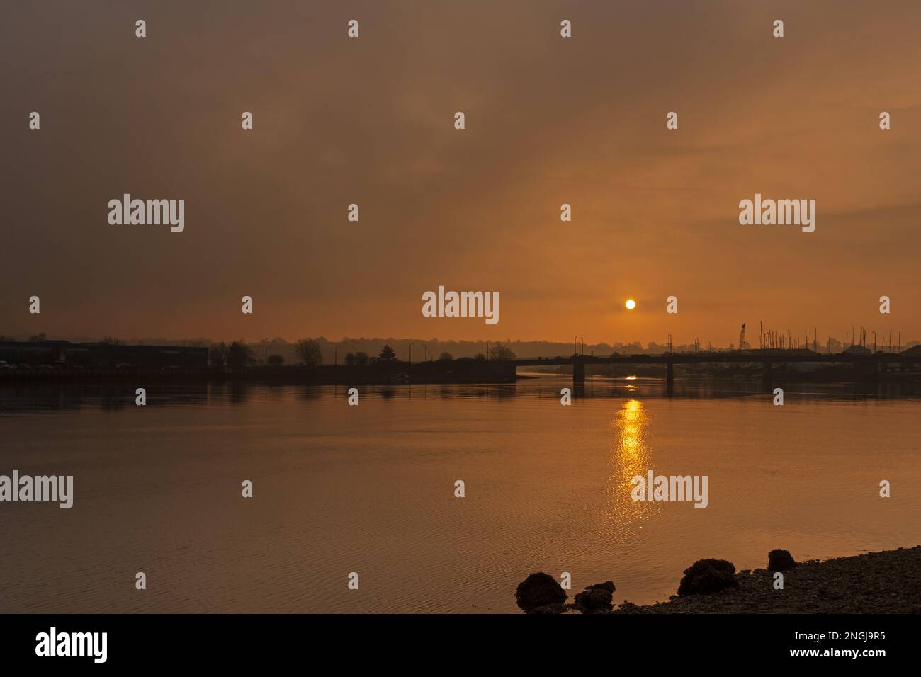 Sunrise over the River Itchen at Southampton Stock Photo - Alamy