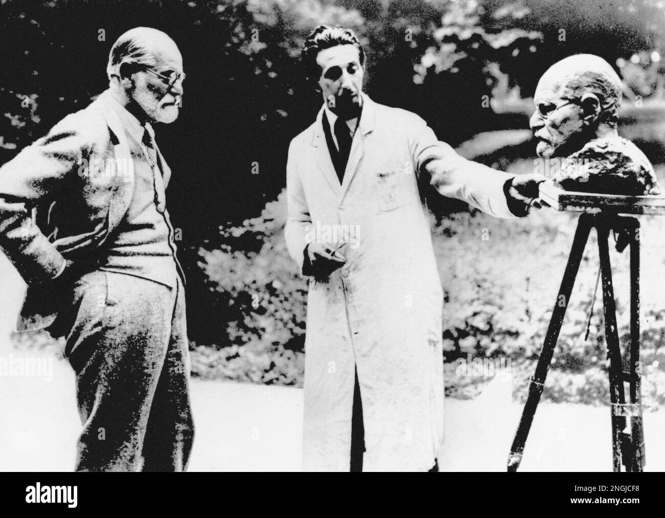 Sigmund Freud, father of Pschoanalysis, contemplates a bust of himself ...