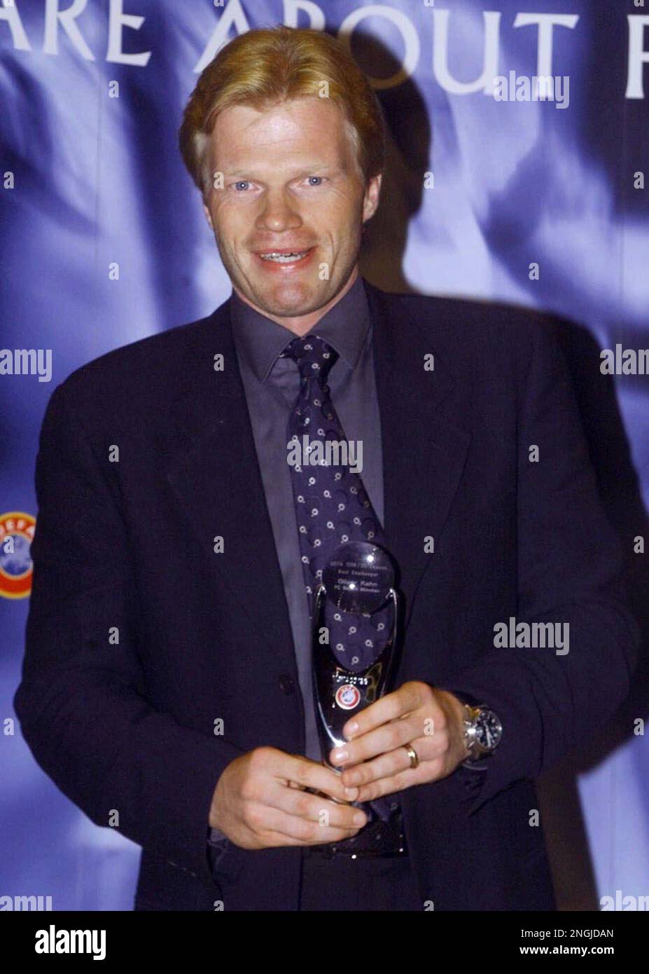 German soccer player Oliver Kahn of Bayern Munich, holds his UEFA ...