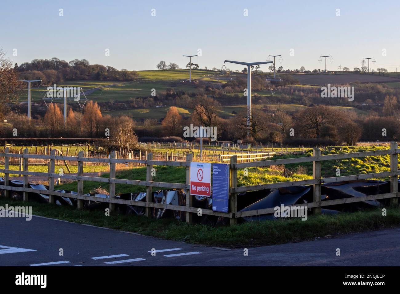 National grid t pylons hi-res stock photography and images - Alamy