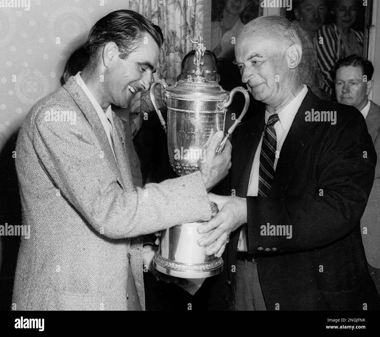 Charles Littlefield, right, president of the U.S.G.A., presents the U.S ...