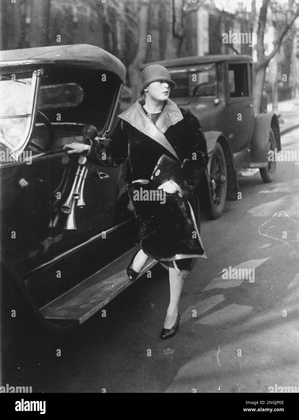 Socialite flapper, Miss Suzette Dewey, daughter of Asst. Secretary of ...