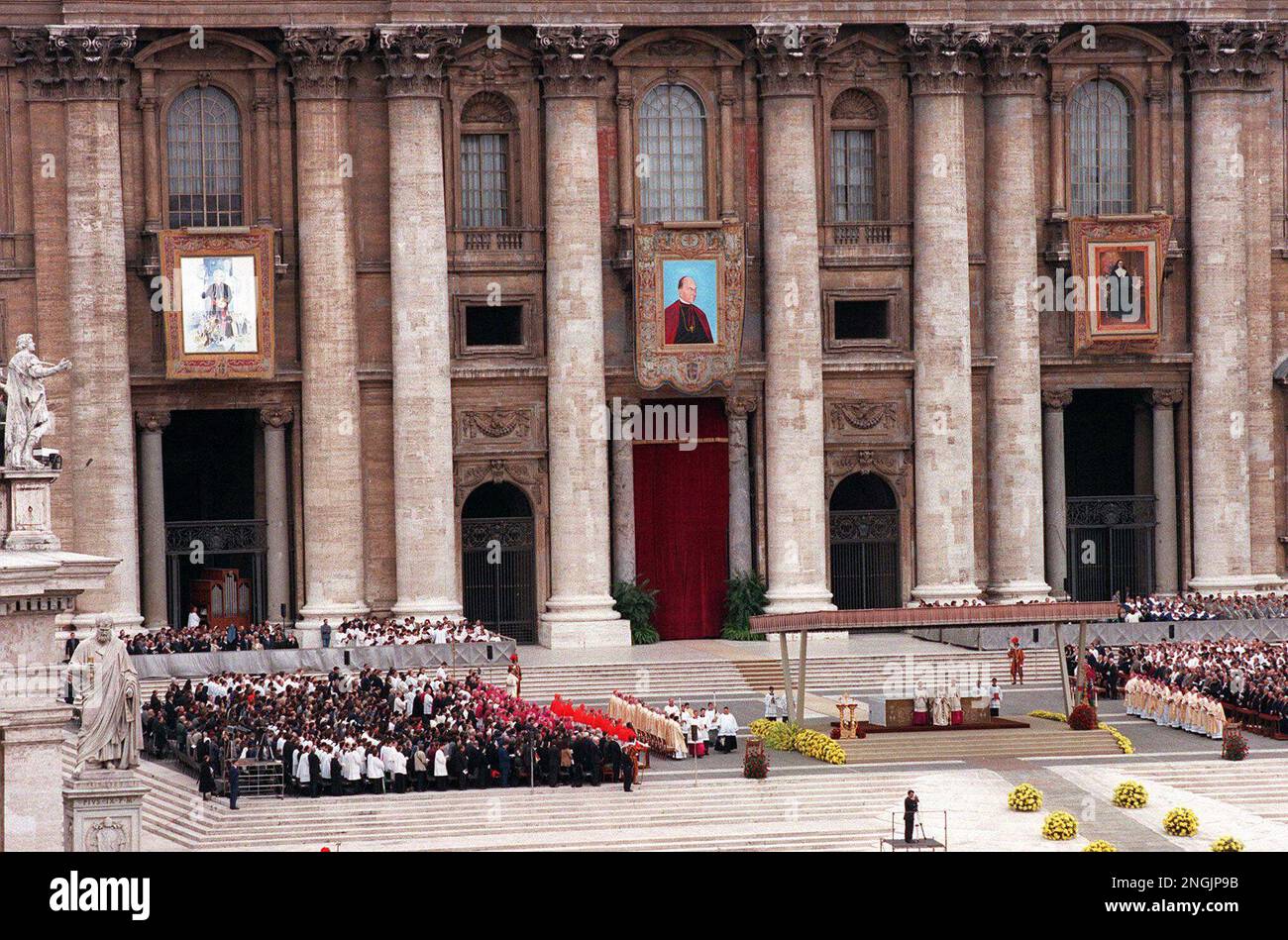 Pope John Paul II, under he canopy at bottom right, celebrates the ...