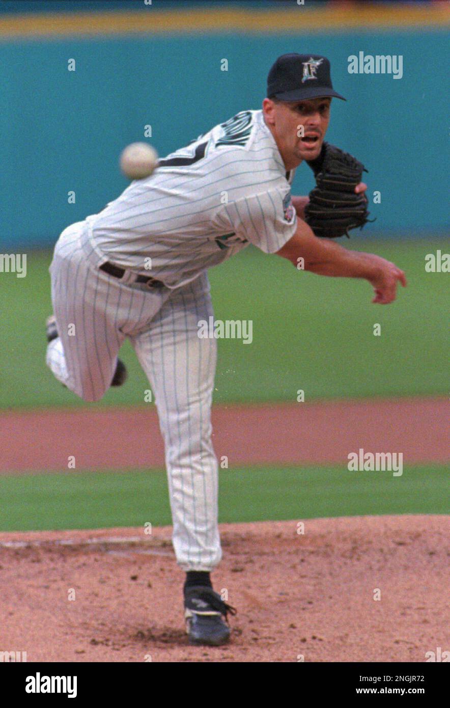 Florida Marlins starting pitcher Kevin Brown pitches against the San ...