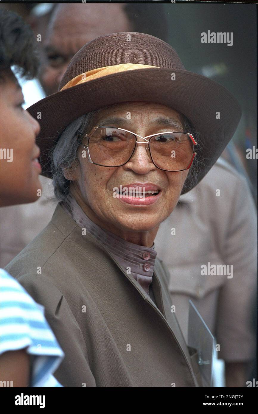 Civil rights heroine, Rosa Parks, shown at the 30th anniversary of the ...