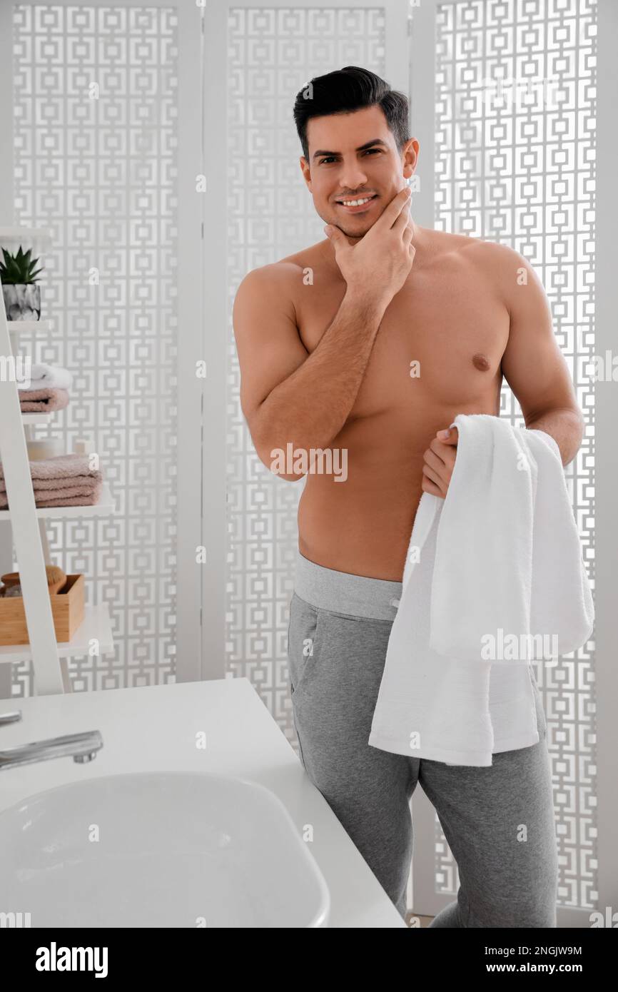 Smooth face hi-res stock photography and images - Alamy