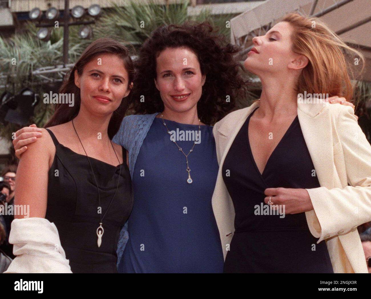 American actresses Andie MacDowell (center) and Traci Lind (right) pose ...