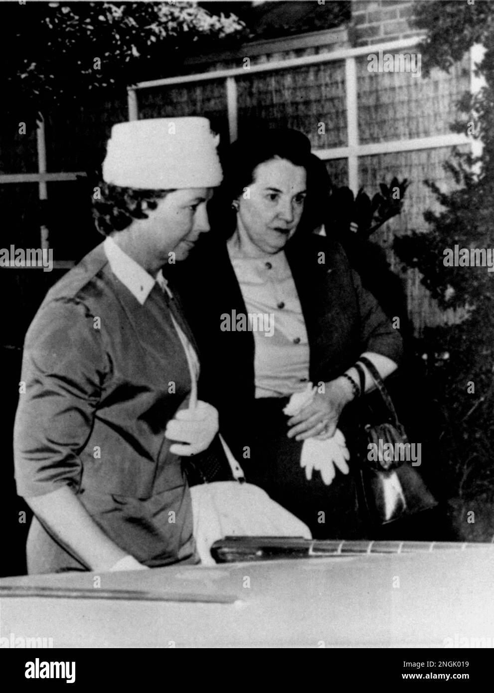 Arriving at the Westwood Village Mortuary in West Los Angeles to assist ...