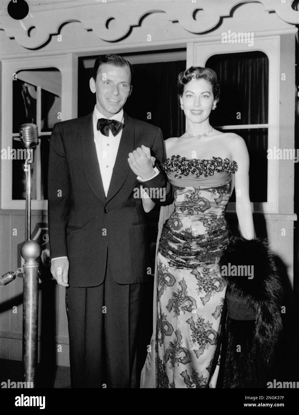 Frank Sinatra and his girlfriend, Ava Gardner, arrive arm in arm for ...