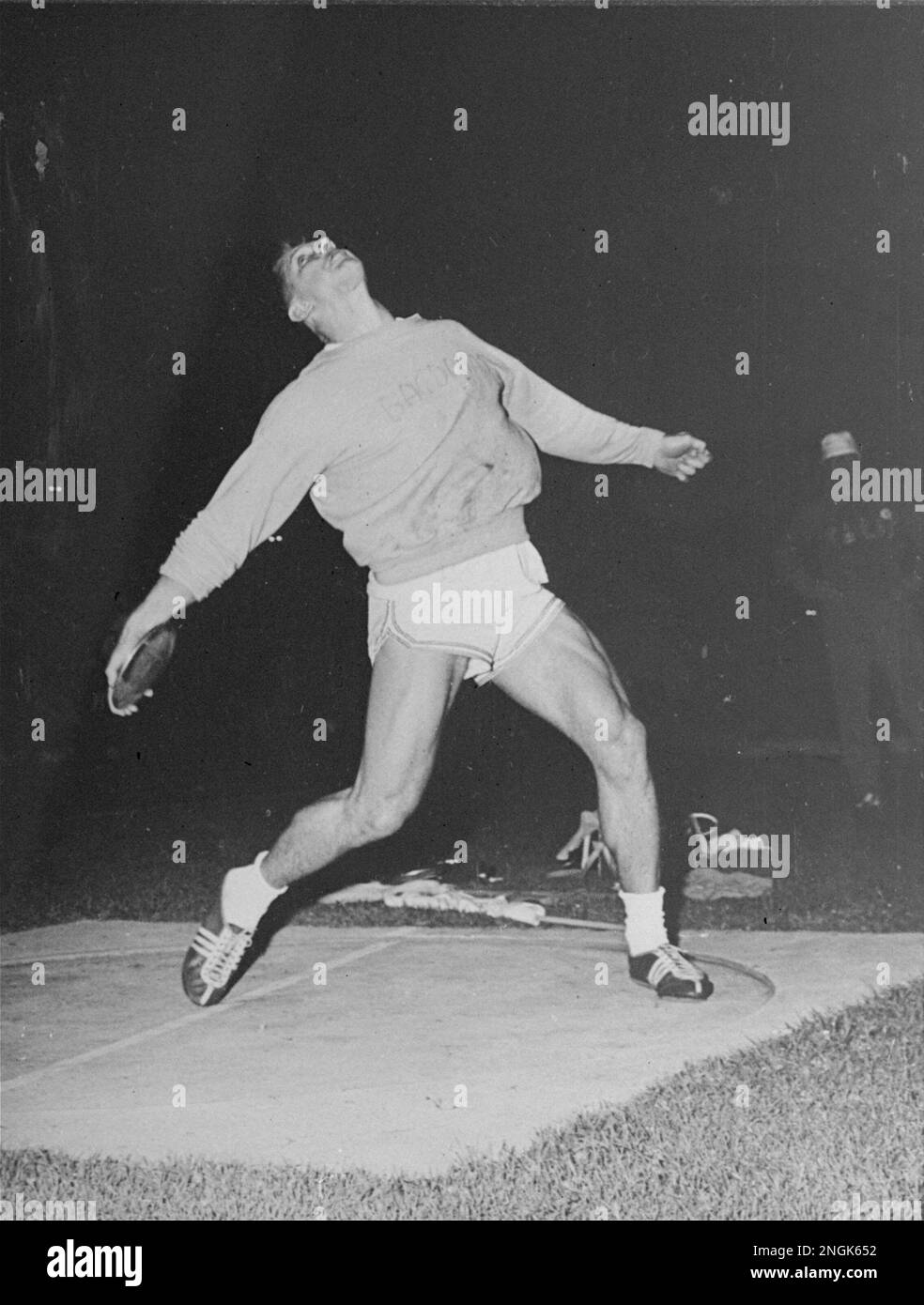 Al Oerter, discus thrower, is shown in action in this August 1960 photo ...