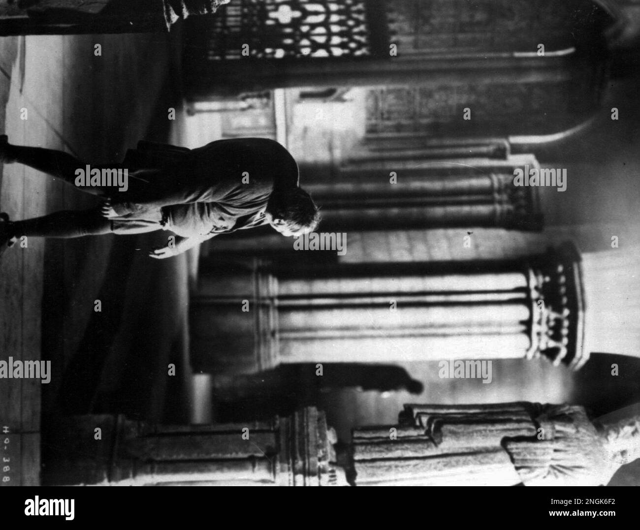 This is a 1939 photo of actor Charles Laughton in the role of "The ...