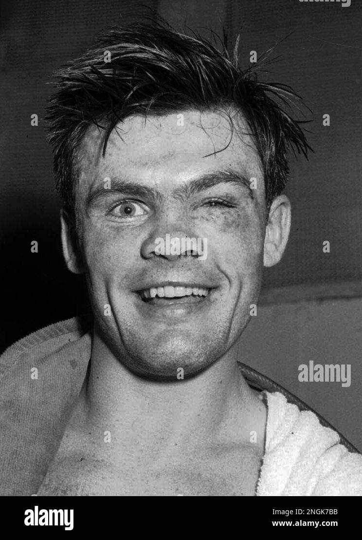 Tommy Collins is shown after losing to lightweight champion Jimmy ...