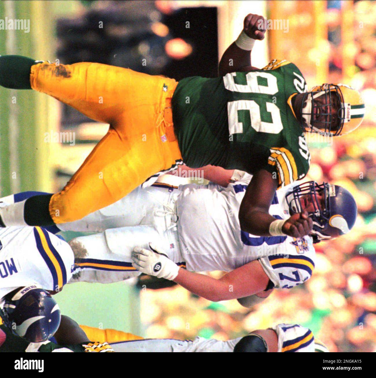 Green Bay Packers' Reggie White (92) celebrates after sacking Minnesota ...