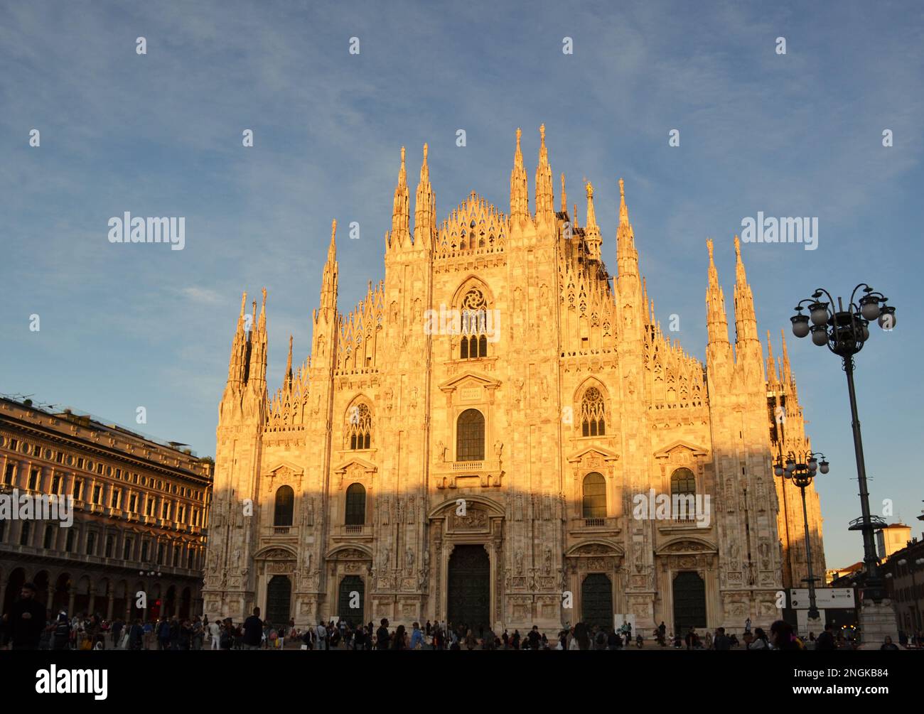 Duomo gothic cathedral sunset hi-res stock photography and images - Alamy