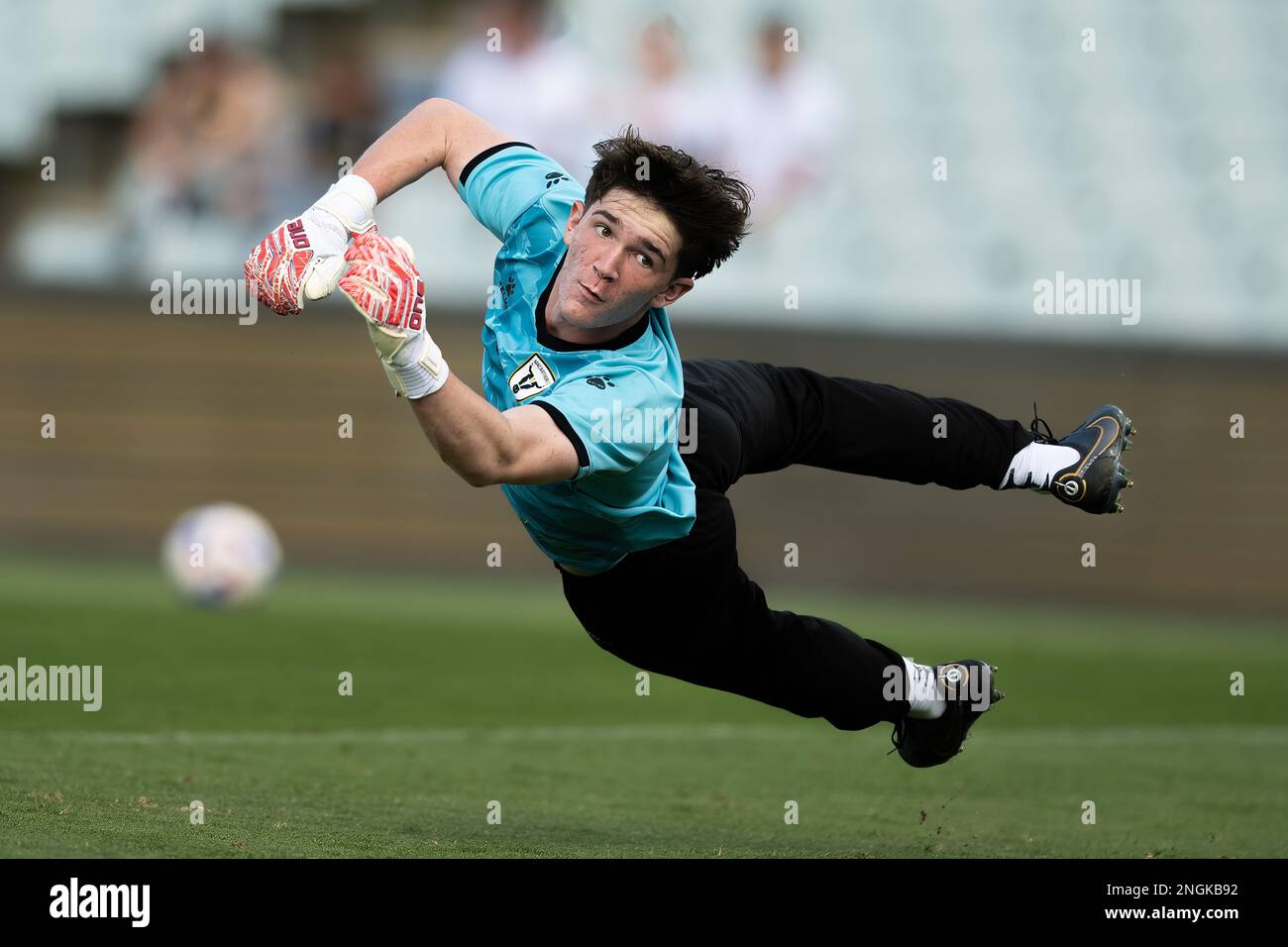 Sydney, Australia. 18th Feb, 2023. Alex Robinson of the Bulls warms up ahead of the round 17 A ...