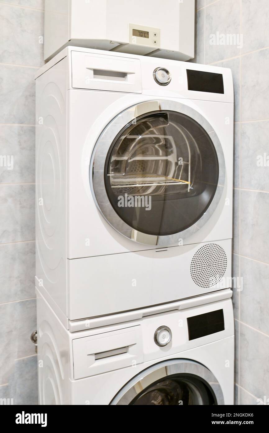 Washing machine on a stand hi-res stock photography and images - Alamy