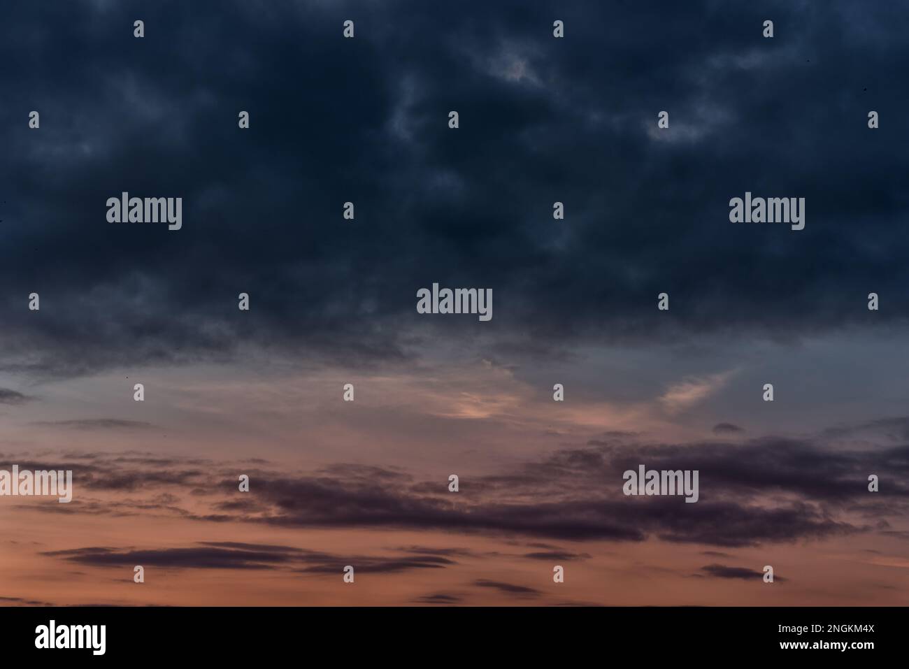 Clear blue sky fluffy sunset hi-res stock photography and images - Alamy