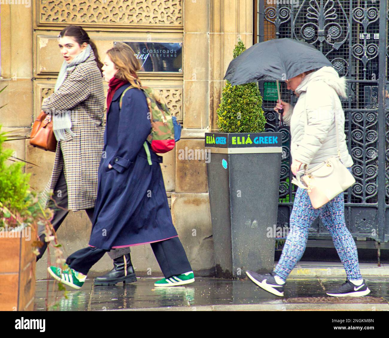 Glasgow, Scotland, UK 18th February, 2023. UK Weather: George square ...
