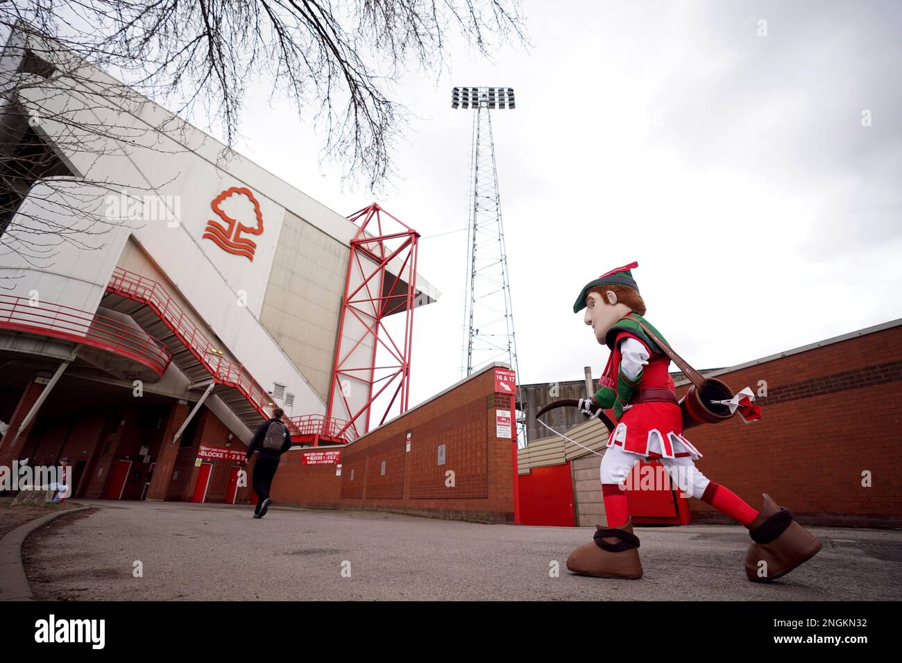 Nottingham forest mascot hi-res stock photography and images - Alamy