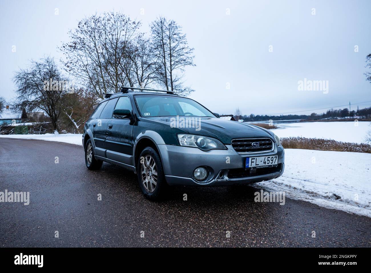 Green Subaru Outback Legacy 2005 year universal all-wheel drive Stock ...