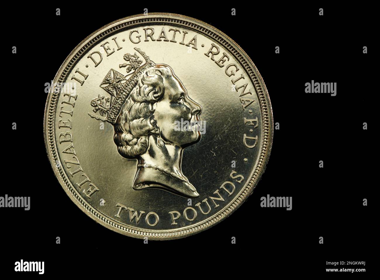 Queen elizabeth ii 3rd coin effigy hi-res stock photography and images ...