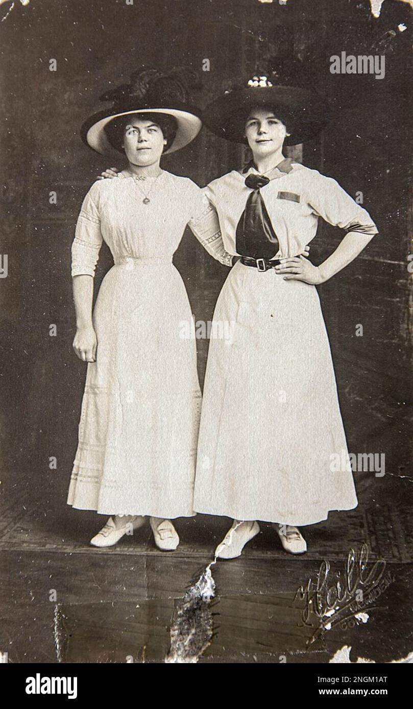Titanic survivor hi-res stock photography and images - Alamy