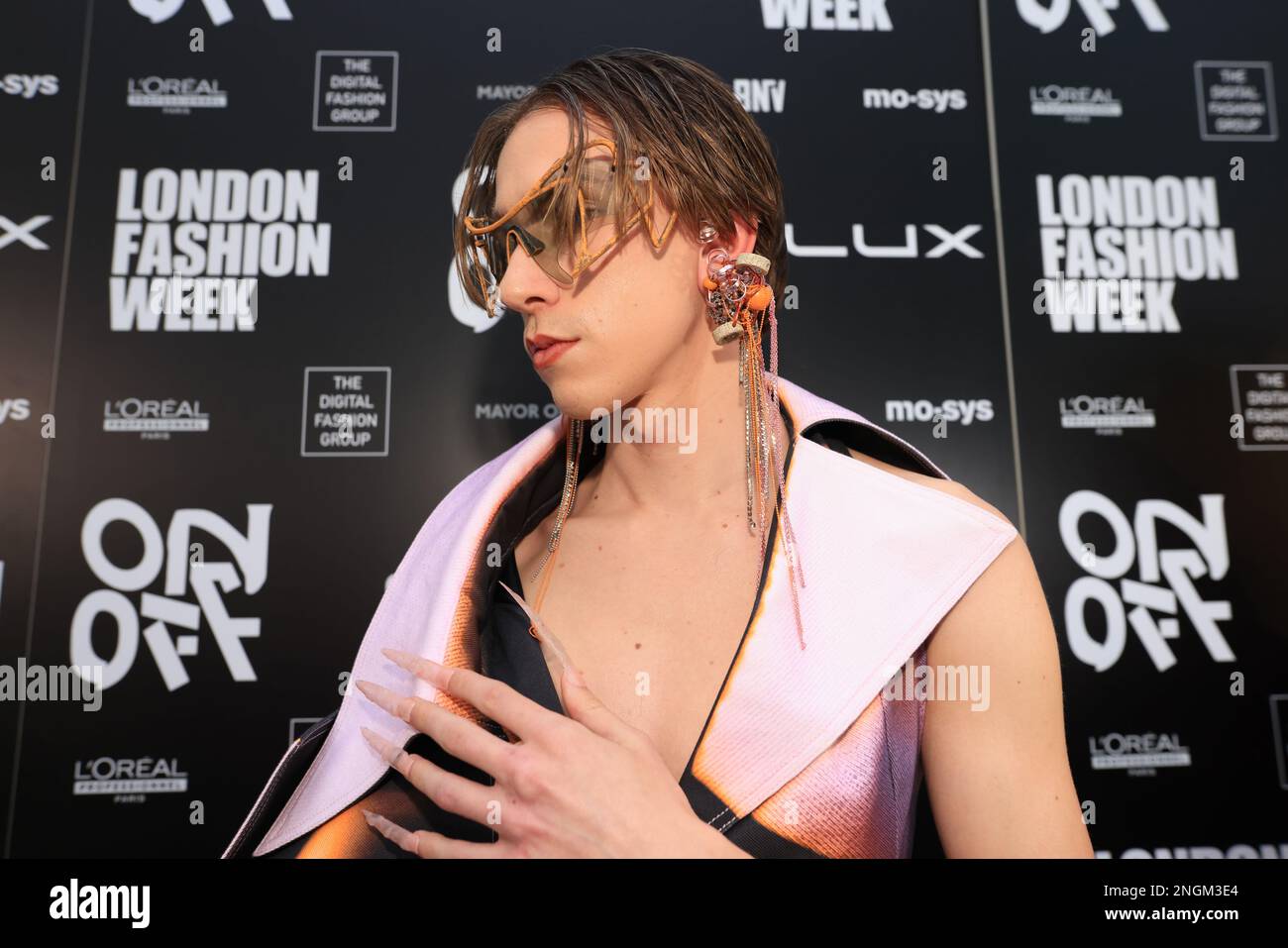 Metaverse catwalk hi-res stock photography and images - Alamy