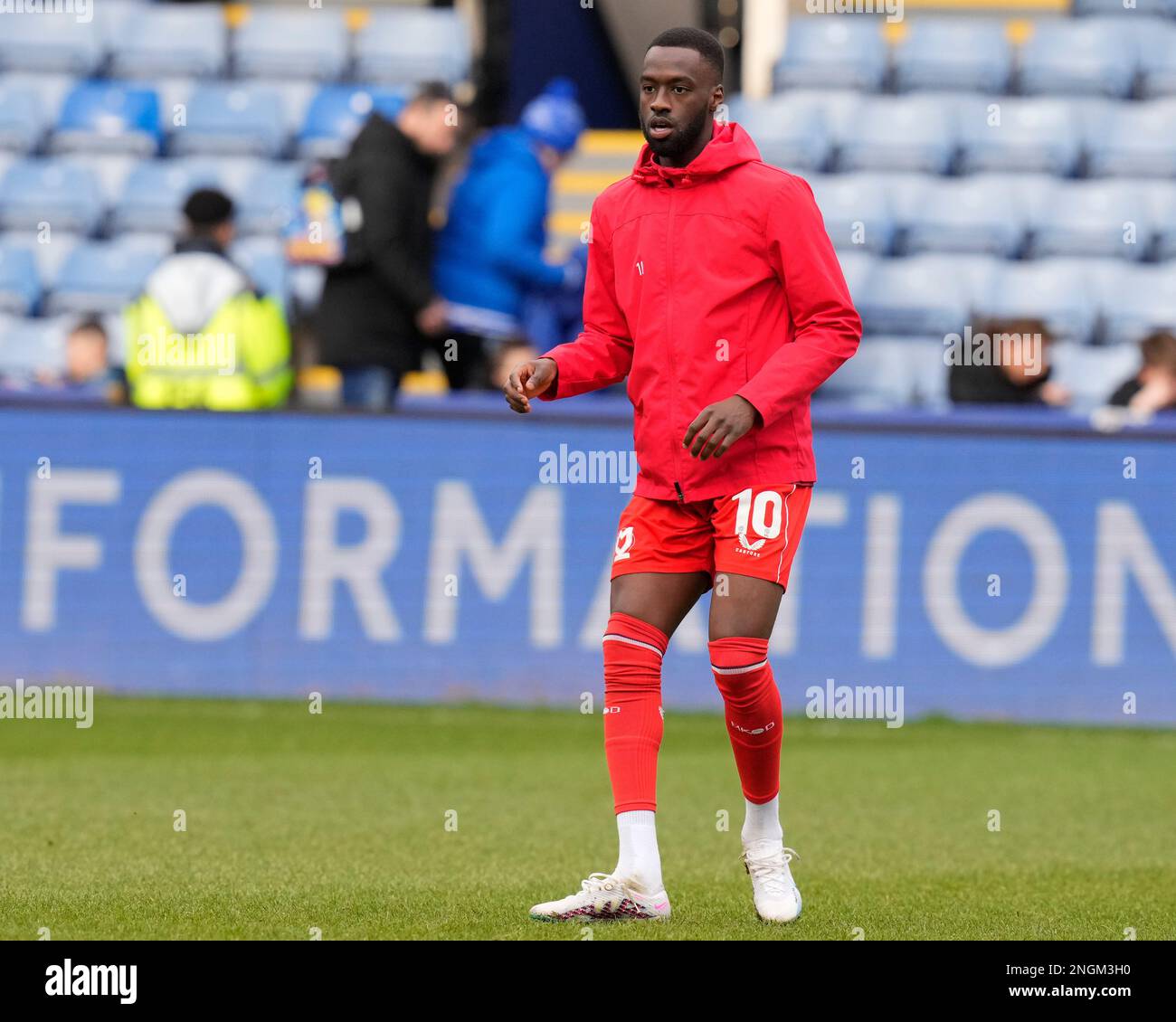 Mohamed Eisa #10 of MK Dons warms up before the Sky Bet League 1 match ...