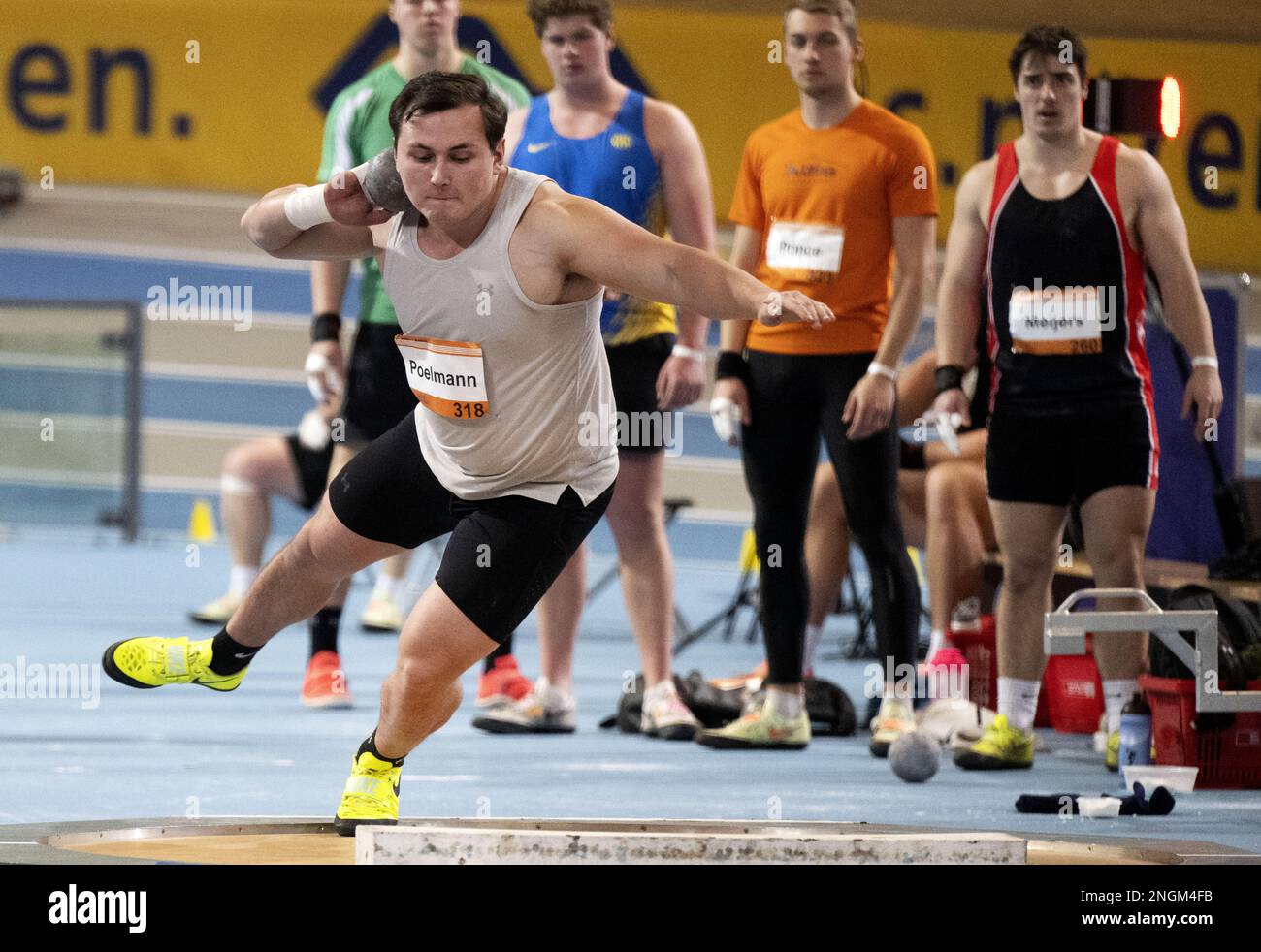 APELDOORN - Shot putter Sven Poelmann during the first day of the Dutch ...