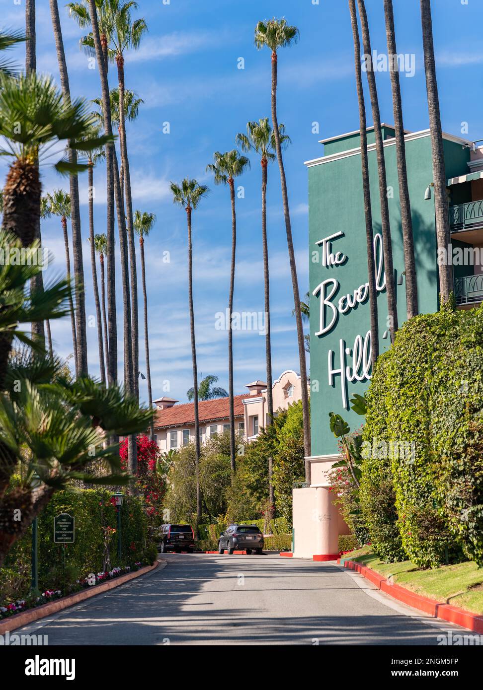 A picture of The Beverly Hills Hotel's sign on its facade and the ...