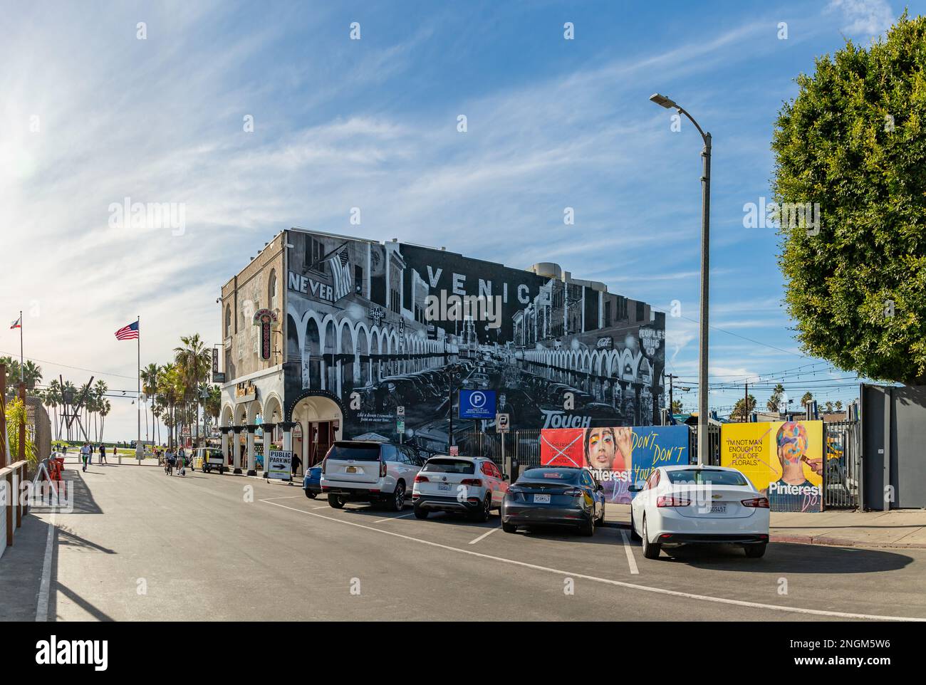 A picture of the Touch of Venice mural, created in 2012 by Jonas Never ...
