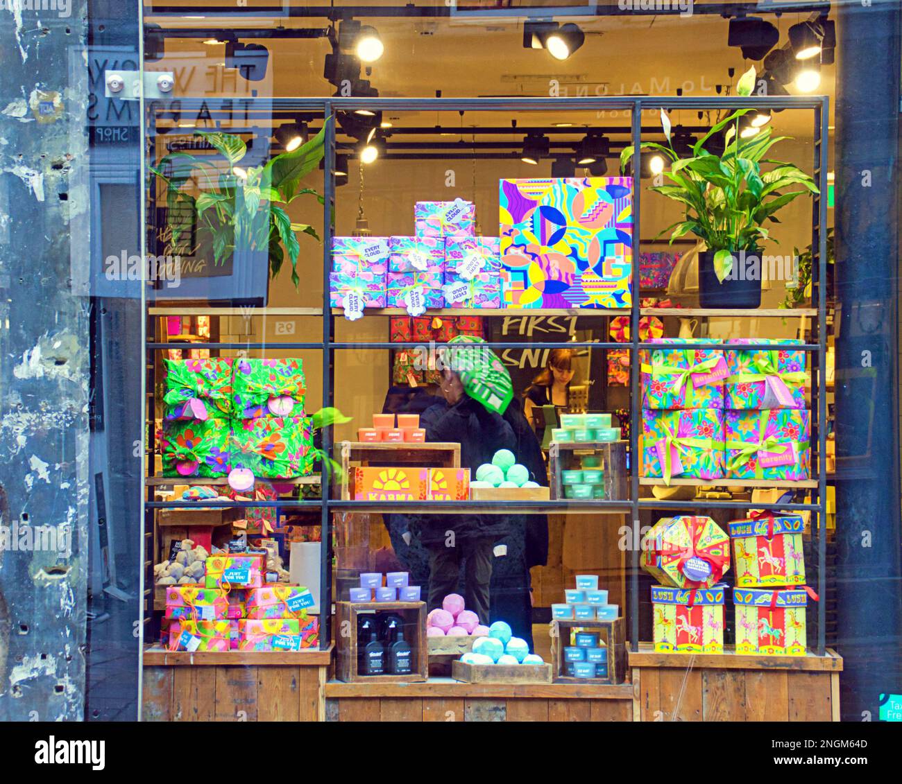 Lush store hi-res stock photography and images - Alamy