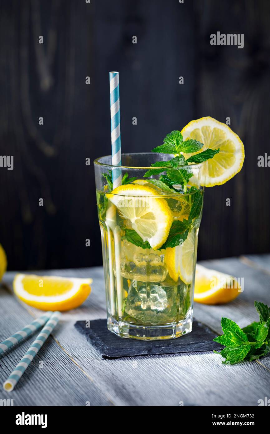 Rum ice tea hi-res stock photography and images - Alamy