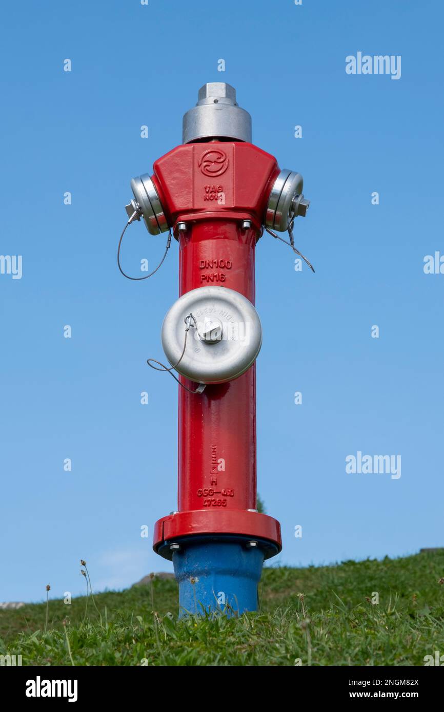 Fire hydrant hi-res stock photography and images - Alamy