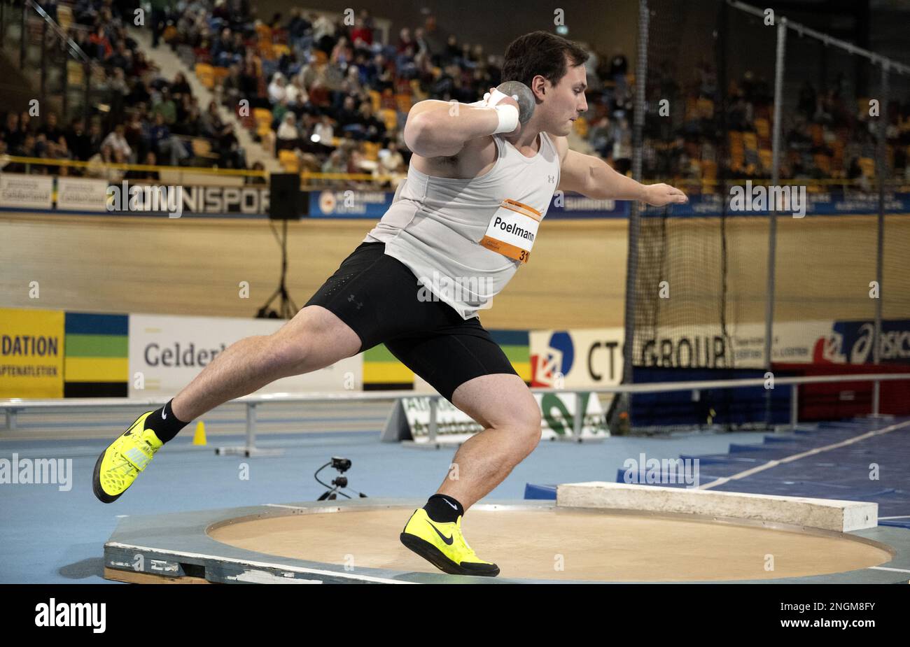 APELDOORN - Shot putter Sven Poelmann during the first day of the Dutch ...