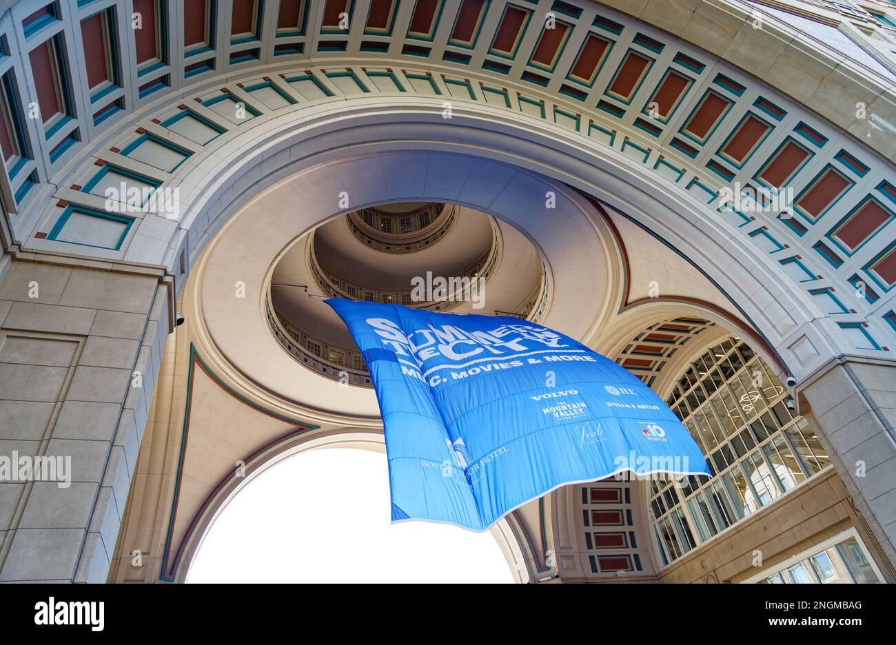 The six-story arch at Rowes Wharf Building shelters a public plaza at ...