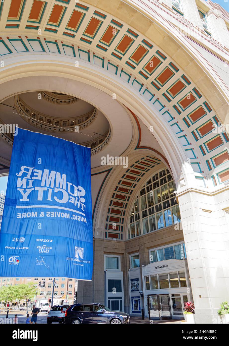 The six-story arch at Rowes Wharf Building shelters a public plaza at ...