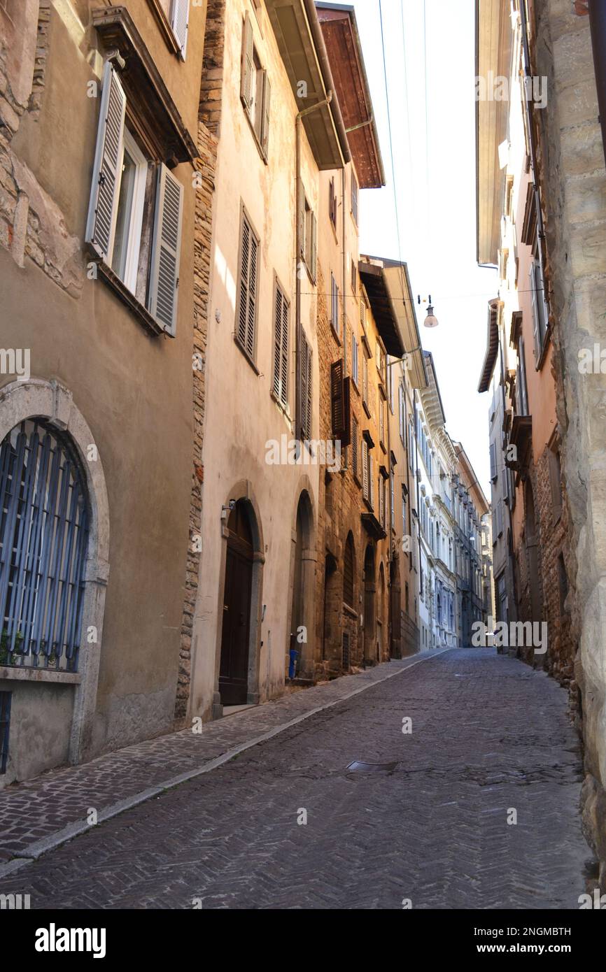 Italian walkway hi-res stock photography and images - Alamy