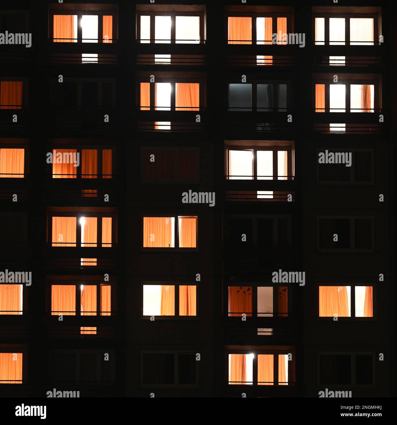 High rise building night window hi-res stock photography and images - Alamy