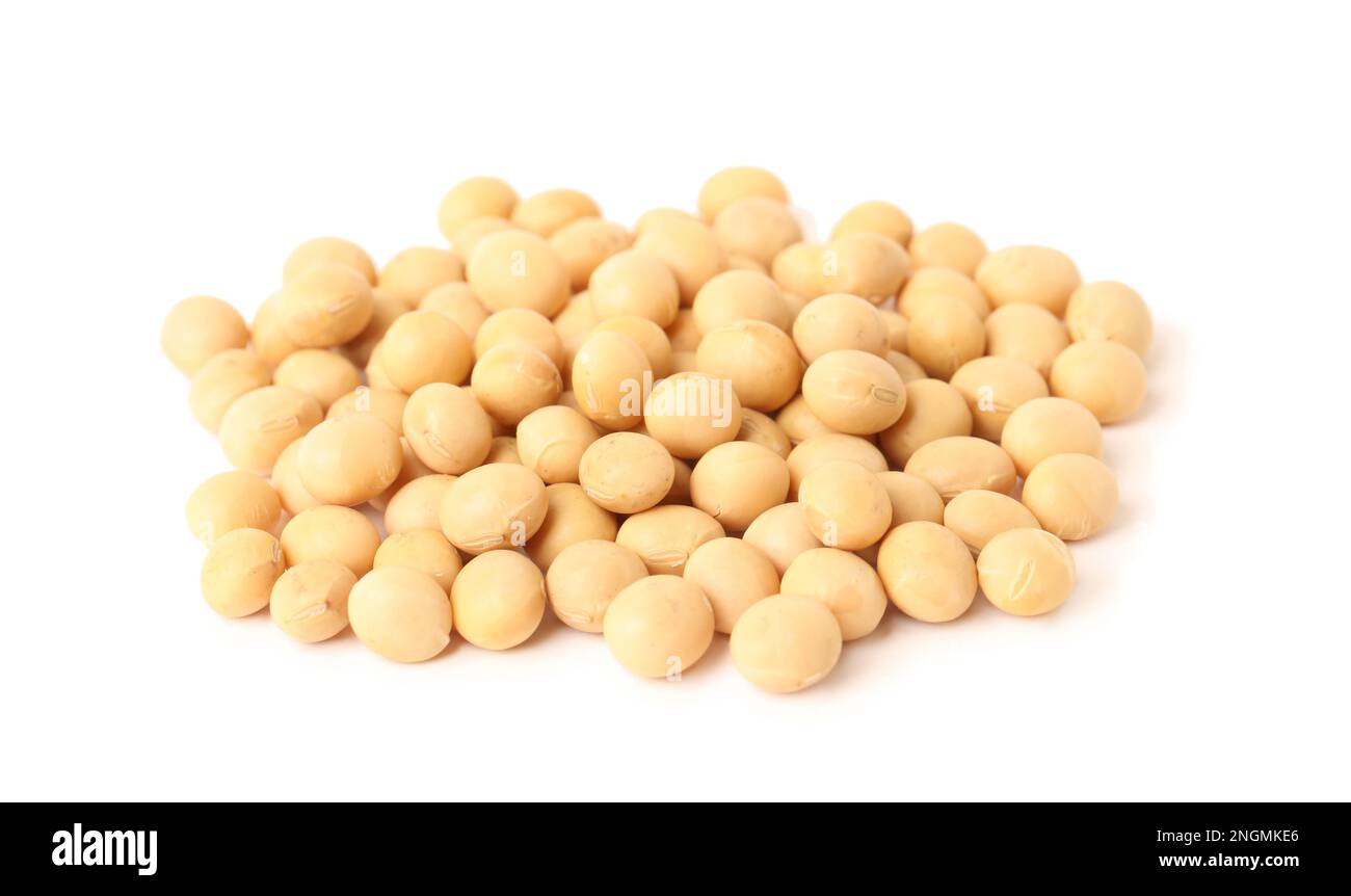Pile of raw soya beans on white background. Vegetable planting Stock ...