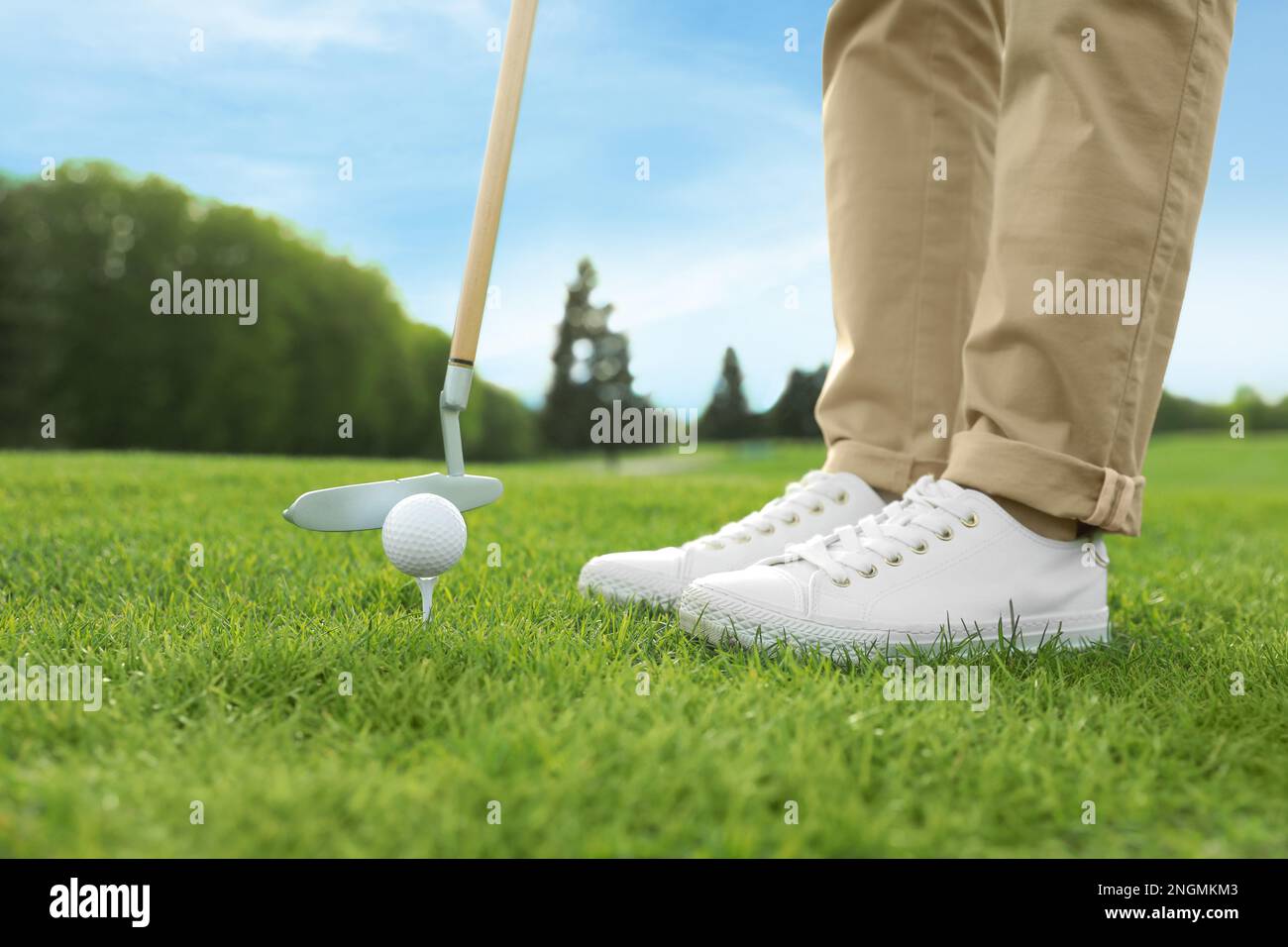 Closeup man playing golf hi-res stock photography and images - Alamy