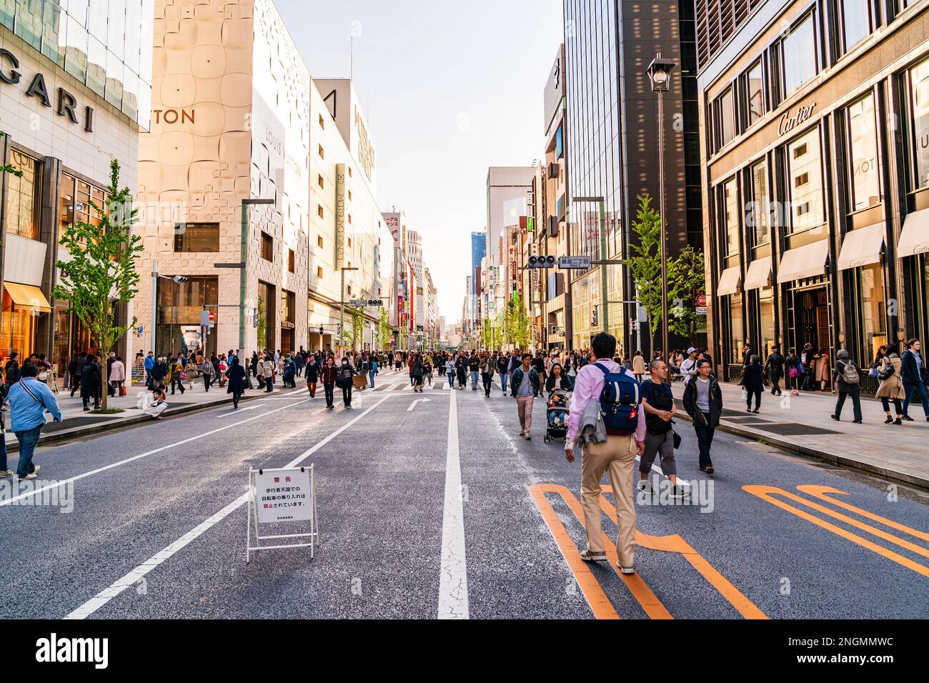 Ginza, Tokyo's top shopping district. Street view of people on Chuo ...