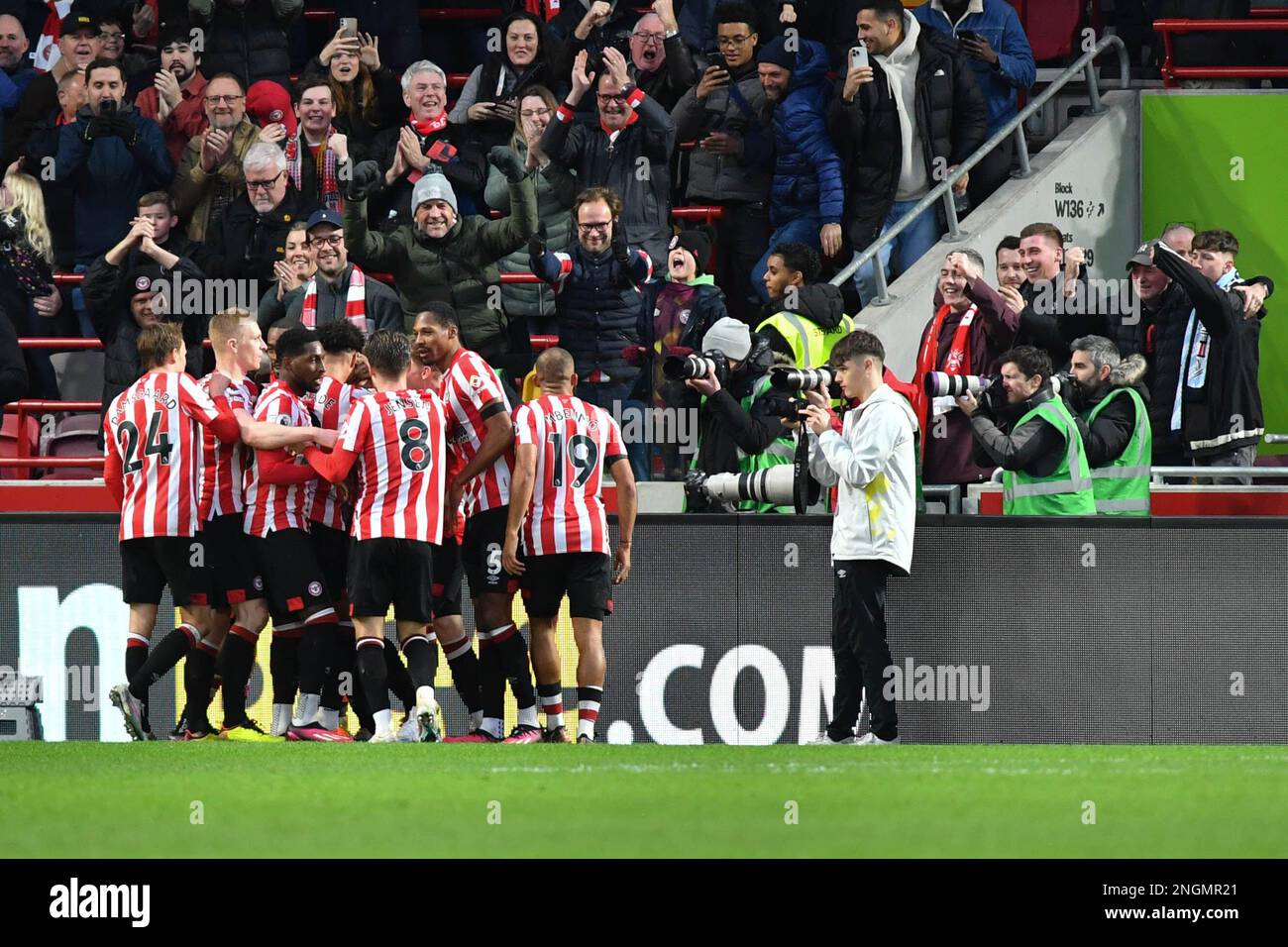 London, UK. 18th Feb, 2023. Brentford celebrate Vitaly Janelt's headed ...