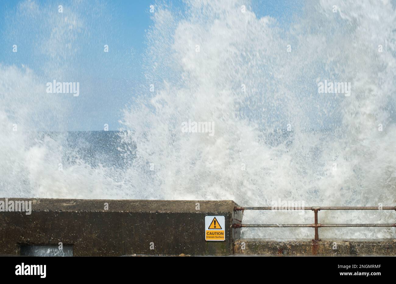 Bursting columns of sea spray hi-res stock photography and images - Alamy